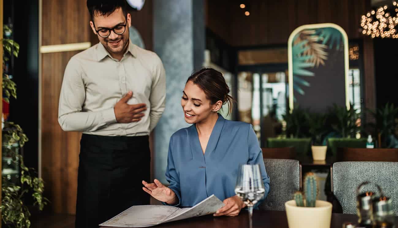 7 Tips for Exceptional Restaurant Staff Training